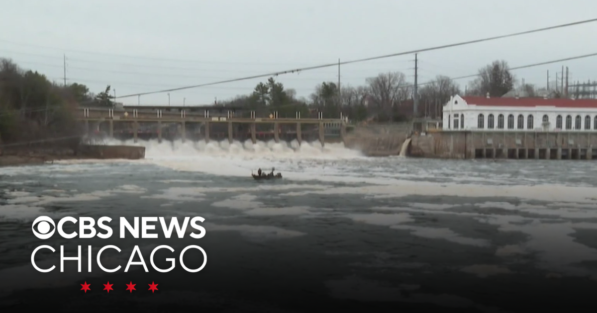 Weather prolongs search for missing Chicago boater near Wisconsin Dells ...