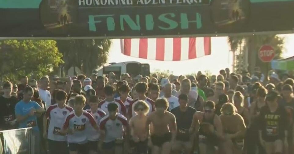 South Florida community gathers for Aden Perry 5K in Sunrise - CBS Miami