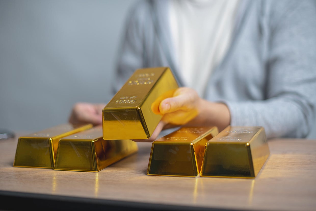 Gold prices soar past $3,300: Does it still make sense to invest in ...