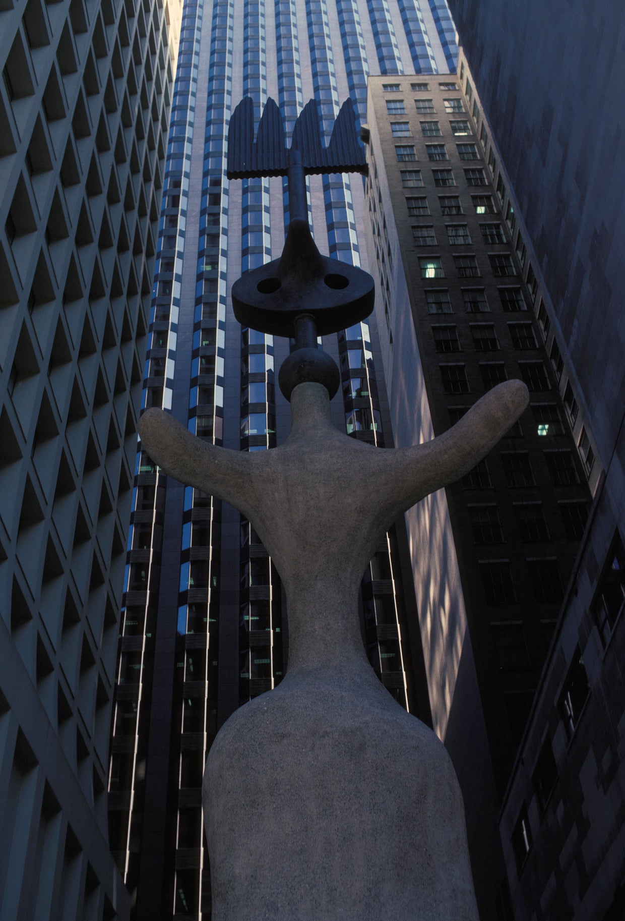 On this day in 1981: Joan Miró's Chicago sculpture is unveiled downtown ...