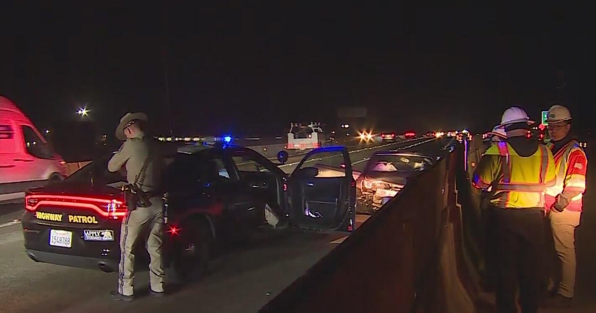 Chase ends in crash on Yolo Causeway - CBS Sacramento