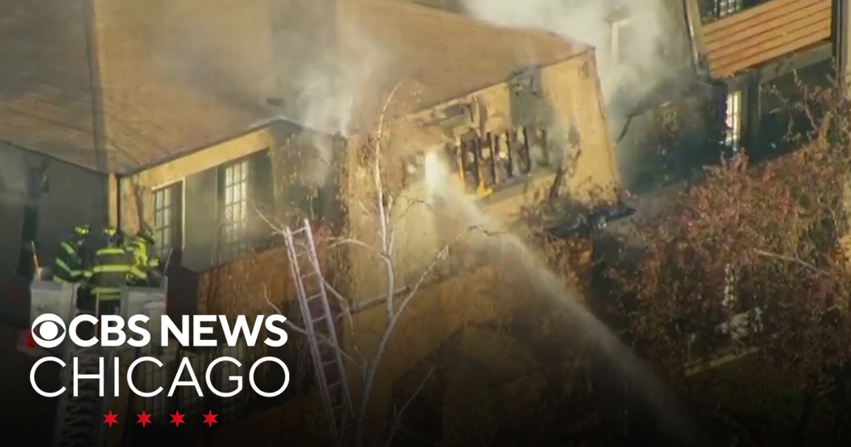 Firefighters battling blaze at 3-story building in Hoffman Estates ...