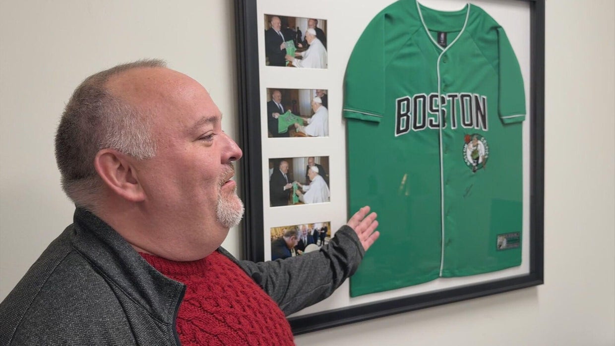 Boston man remembers gifting Pope Francis a Celtics jersey and forming ...