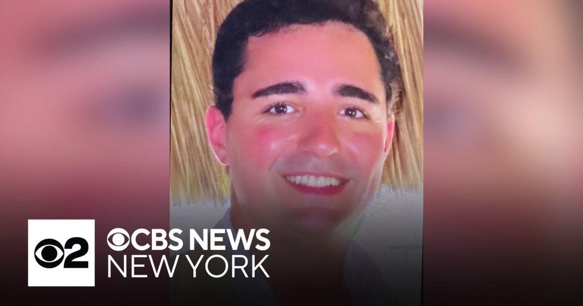 Search underway for missing Long Island man Petros Krommidas - CBS New York