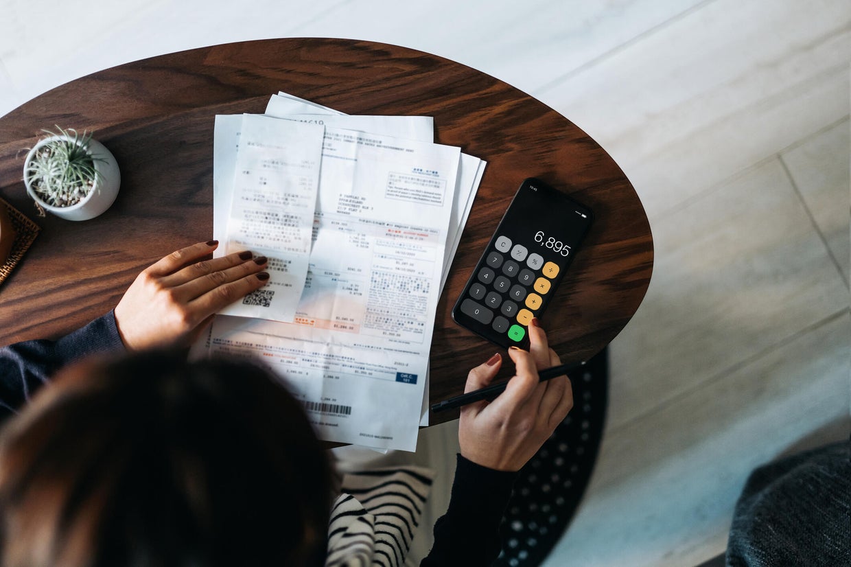 What percentage should I offer to settle debt? - CBS News