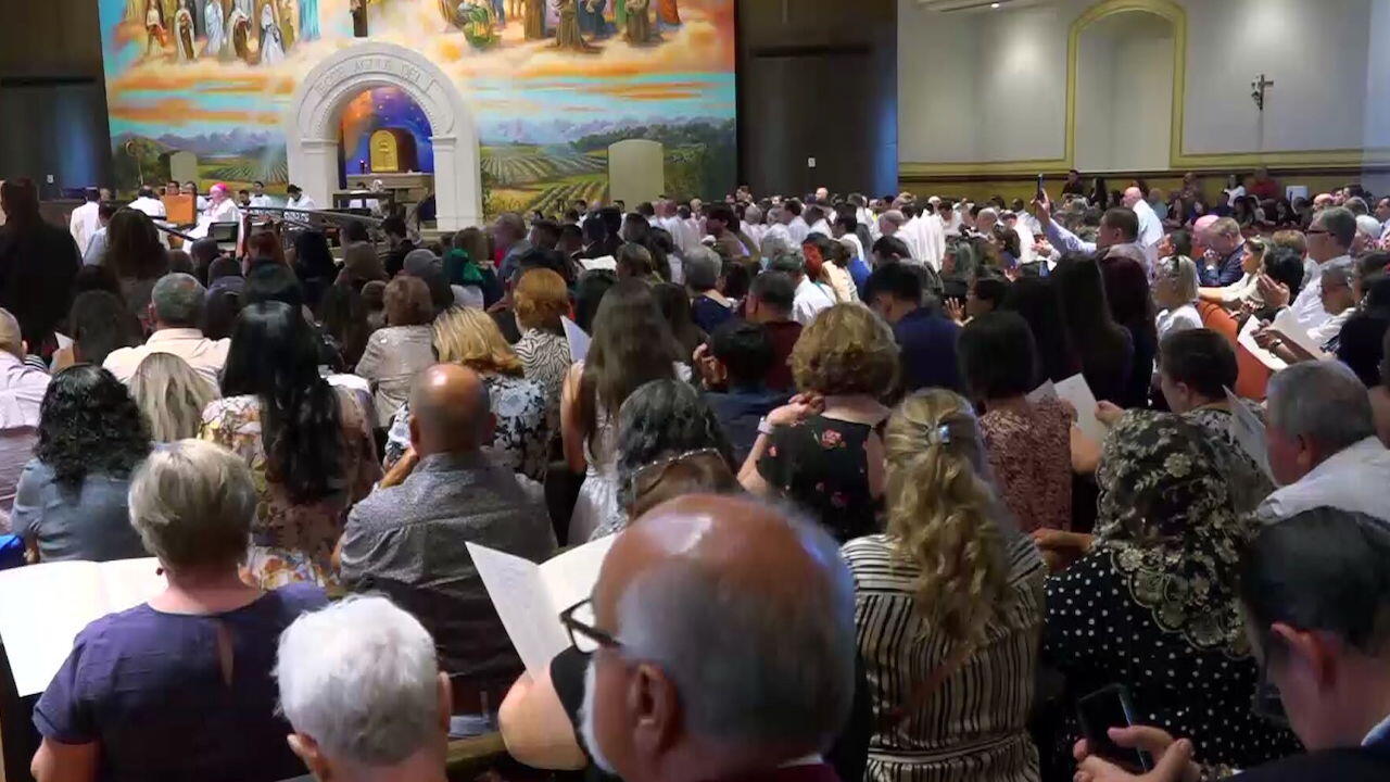 Mark Strassmann - CBS News