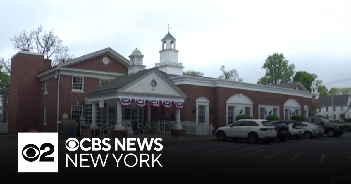 Long Island library reopens after it suffered severe flooding - CBS New ...