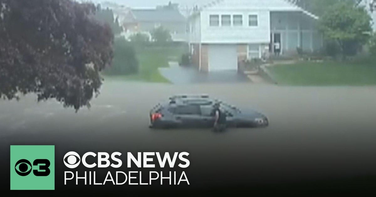 Woman grateful for neighbor's kindness after rescuing her from flooded ...