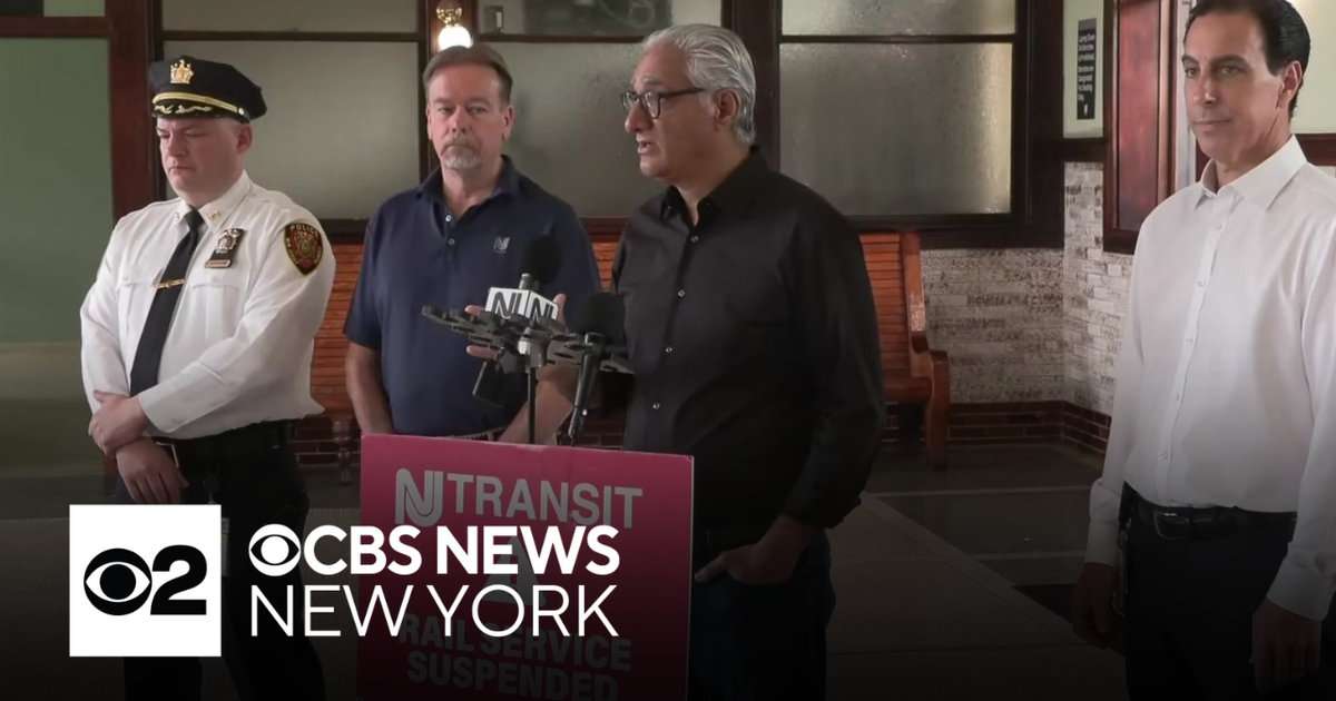 NJ Transit CEO shares Saturday strike update | Full news conference ...