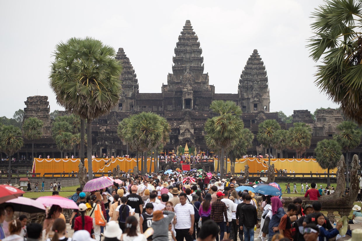 Lightning strike at Angkor Wat temple in Cambodia reportedly kills 3 ...