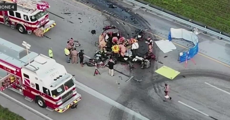 Deadly wrong-way crash on Sawgrass Expressway in Sunrise - CBS Miami