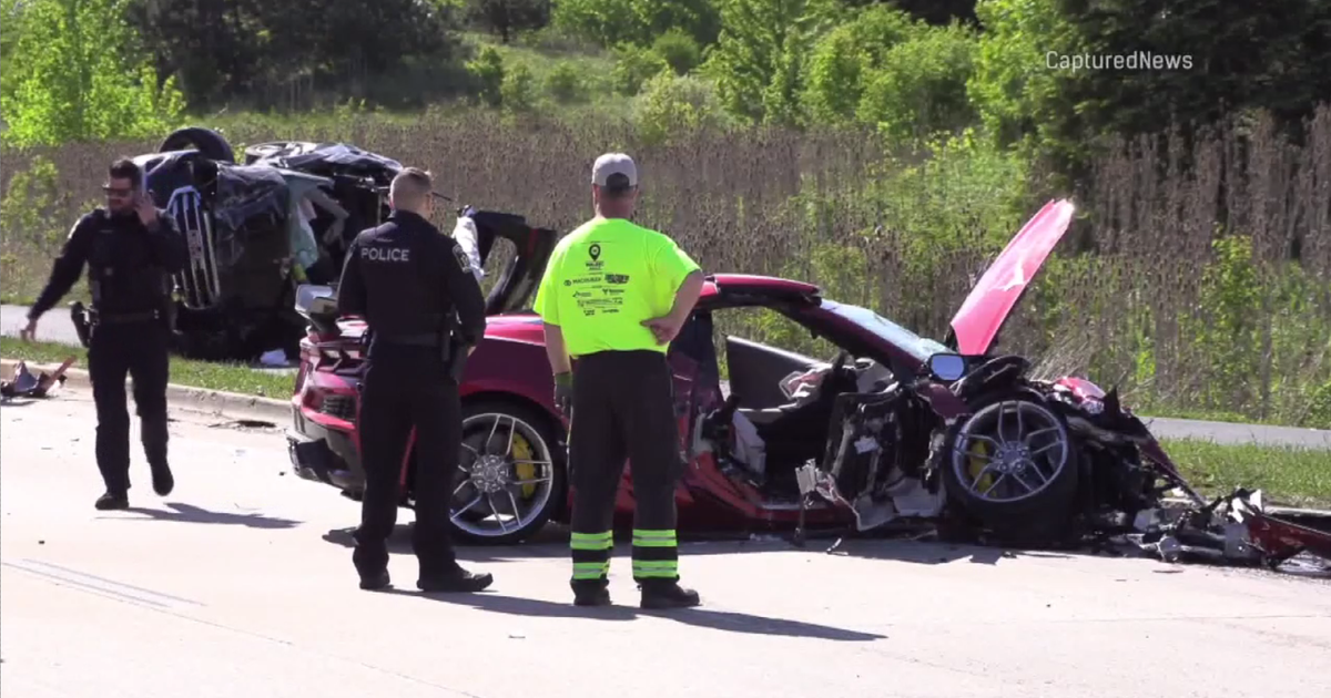 6 injured, including 12-year-old, in Grayslake, Illinois crash - CBS ...