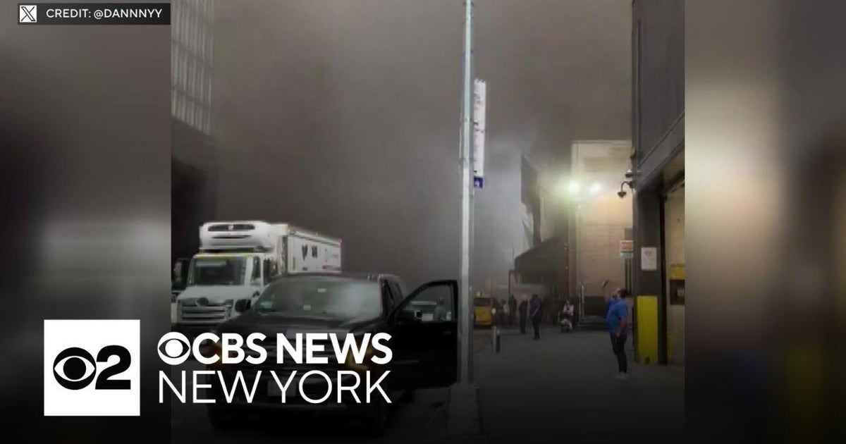 Basement fire in Midtown Manhattan creates heavy smoke on city streets ...