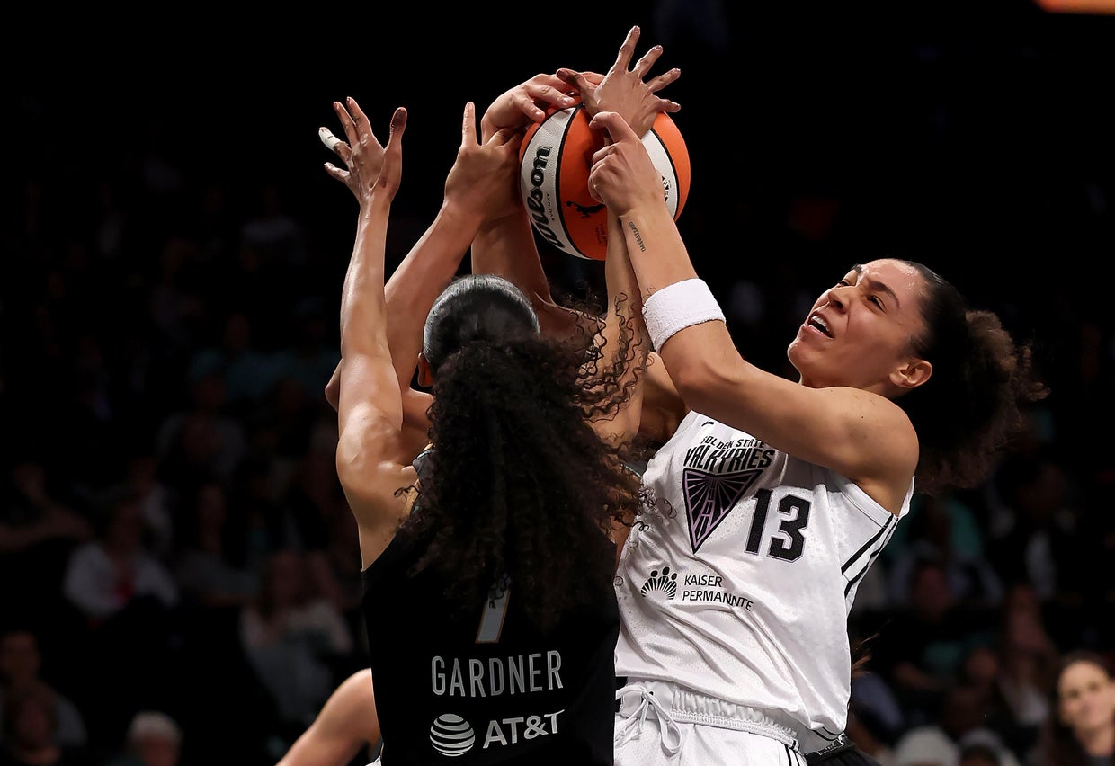 Valkyries nearly upset WNBA champs Liberty but fall short, 82-77 - CBS ...