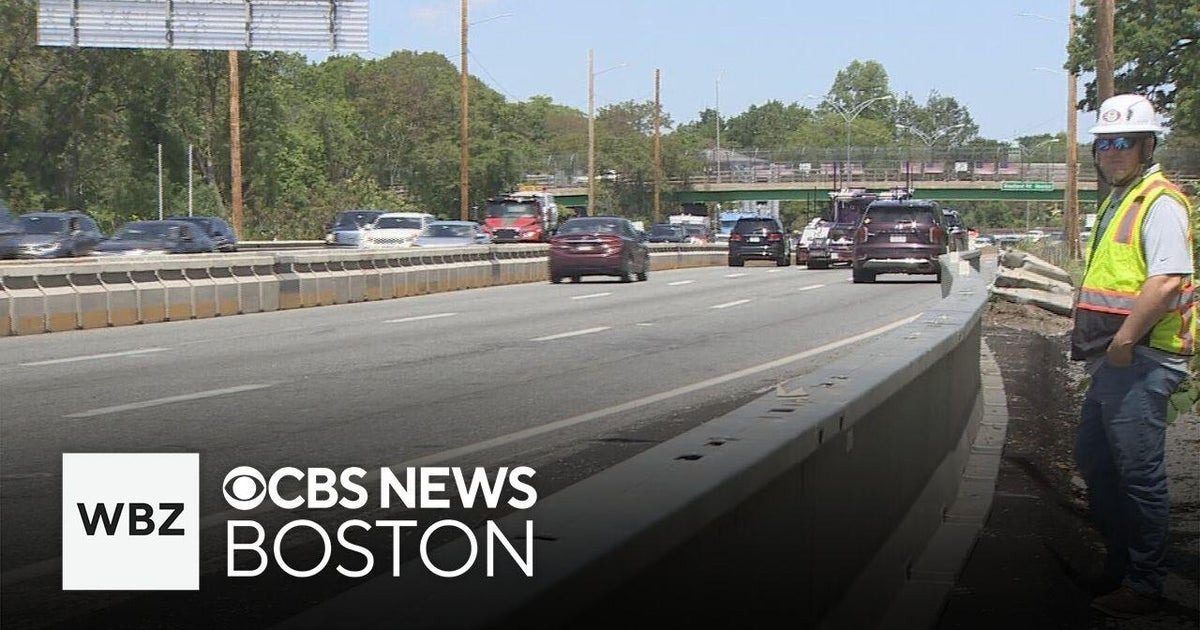 "Use your mapping apps" to avoid Mass Pike weekend bridge work in ...