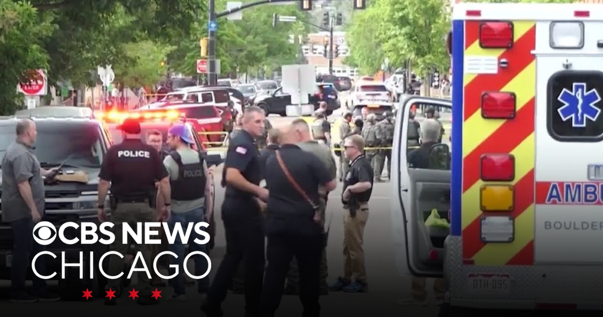 At least 8 hurt in Boulder's Pearl Street Mall in Colorado - CBS Chicago