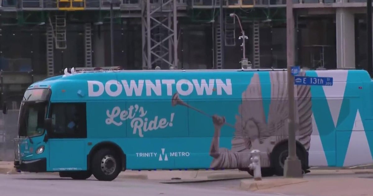 Blue line buses hit the streets in Downtown Fort Worth - CBS Texas