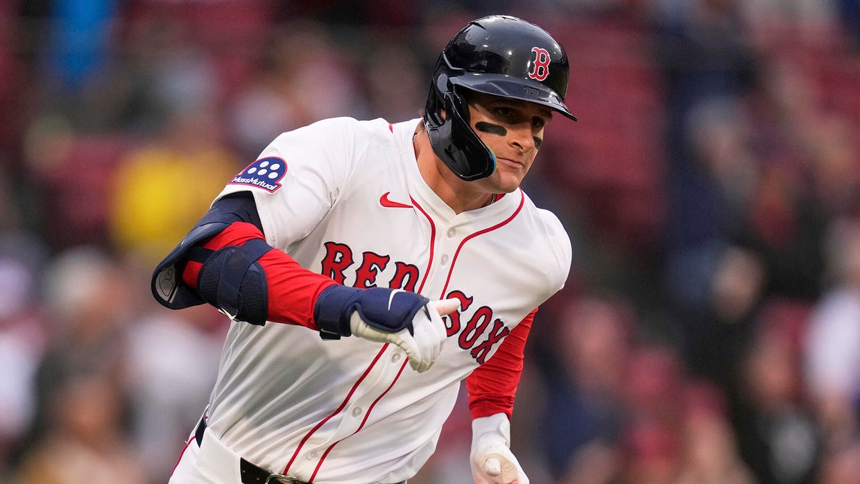 Roman Anthony's first MLB hit and sliding catch lead Red Sox to victory ...