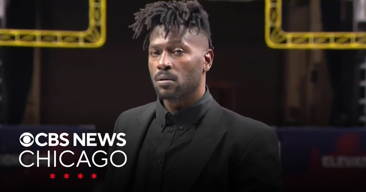 Former NFL wide receiver Antonio Brown accused of attempted murder in Miami, reports say - CBS ...