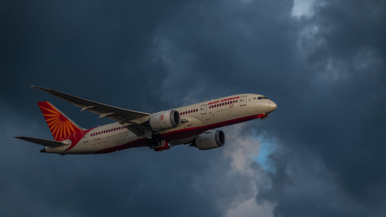 Boeing 787 news - Today’s latest updates - CBS News
