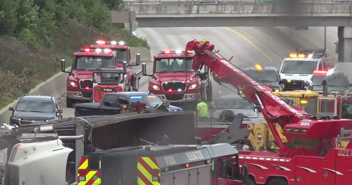 Westbound I-696 closed at Hoover Road after semi-truck rollover - CBS ...