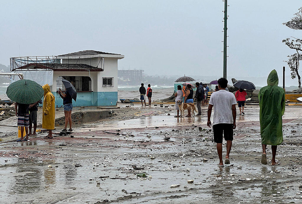 Mexico assessing damage from Hurricane Erick after storm killed 2 - CBS ...