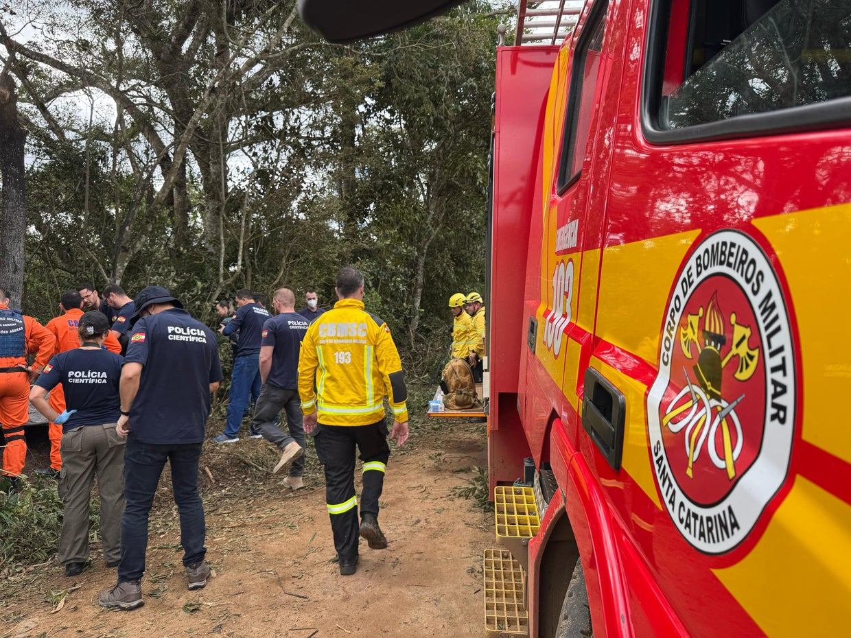 Hot air balloon catches fire and falls in Brazil, killing at least 8 ...