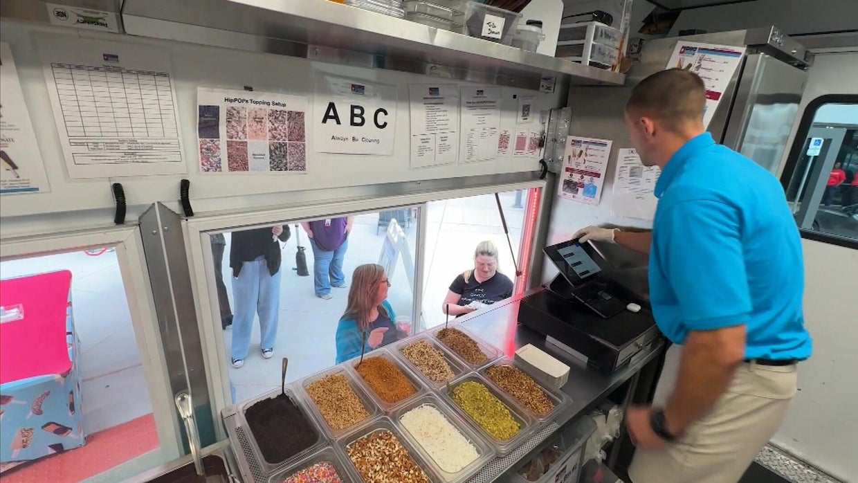 Colorado company brings pop-up gelato bar to weddings - CBS Colorado