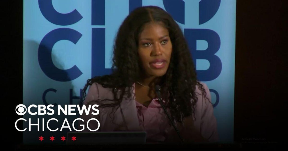 CTU president Stacy Davis Gates calls on CPS to borrow to avoid budget ...