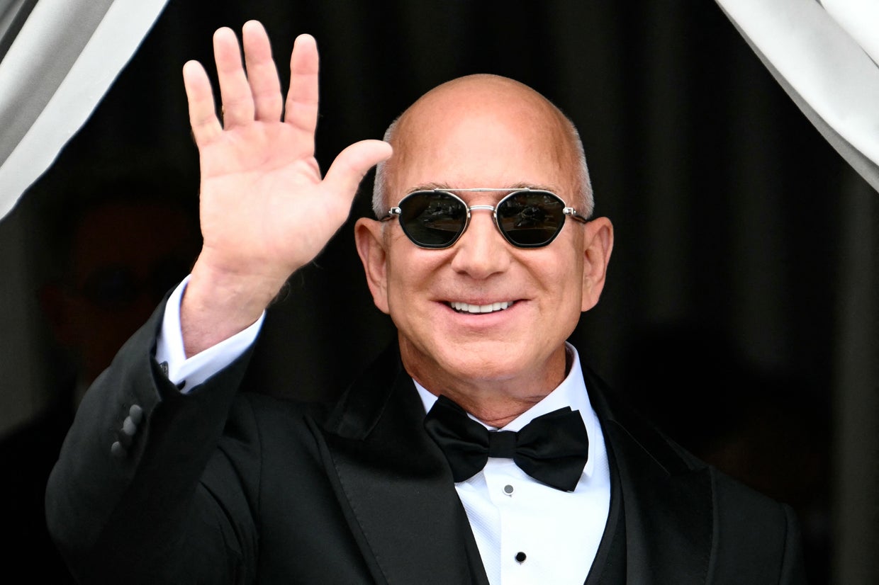 Jeff Bezos and Lauren Sánchez's wedding is celebrated with celebrity ...