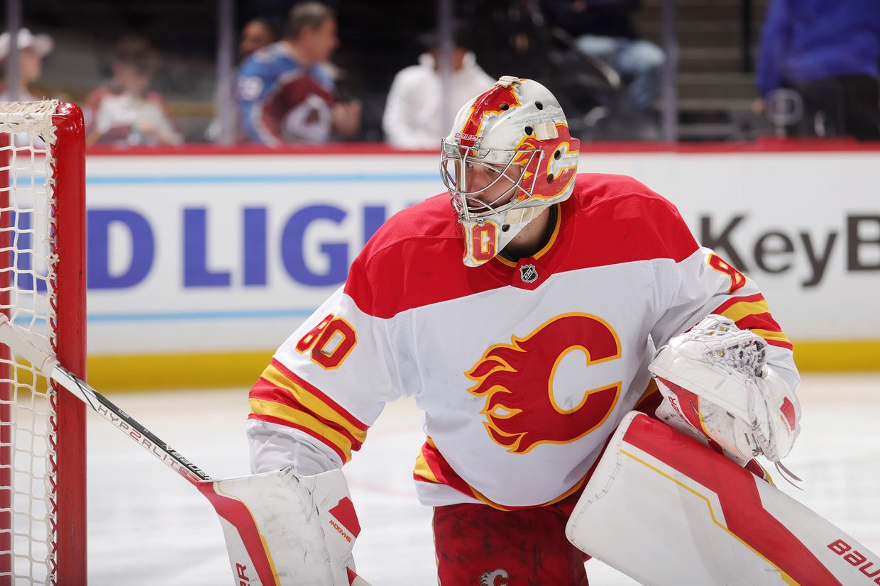 Philadelphia Flyers sign goalie Dan Vladar, center Christian Dvorak as ...