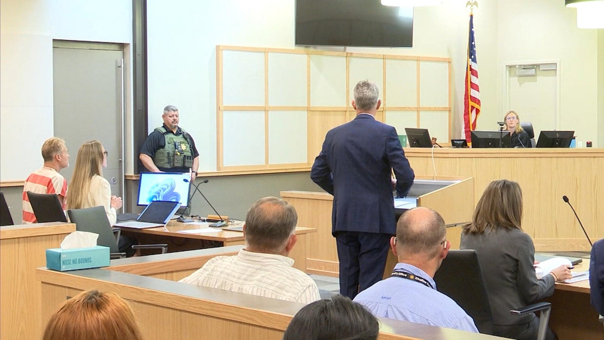 Barry Morphew appears in Colorado courtroom on new charges of killing ...