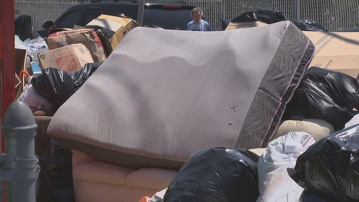 Trash mountains, "unbelievable" stench take over Philadelphia as ...