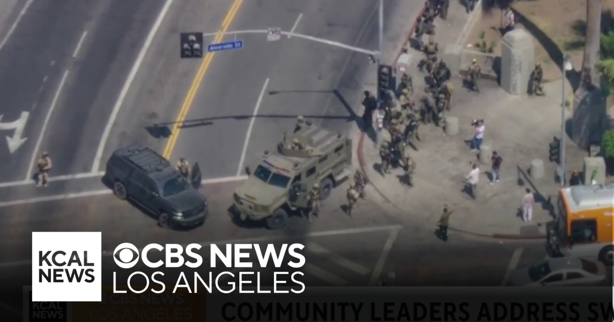 Community leaders call for more action after MacArthur Park immigration ...