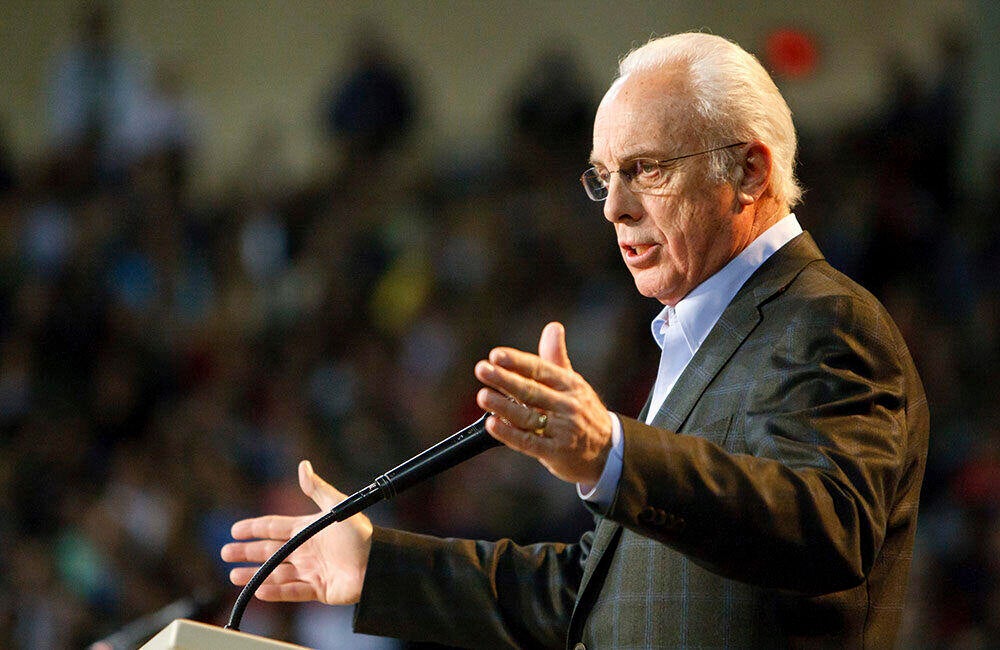 John MacArthur, influential evangelical preacher, dies at 86 - CBS News