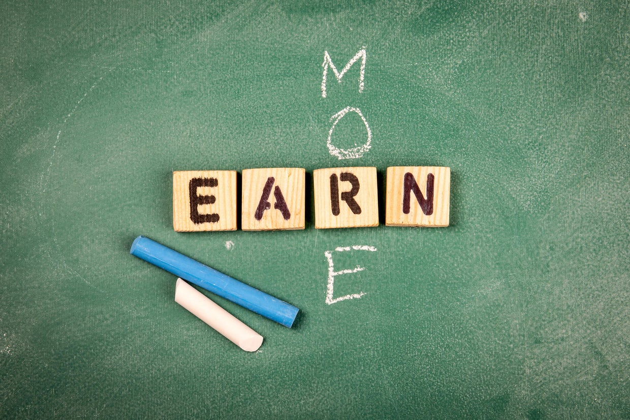 CD vs. money market account: What savings experts say to consider now ...