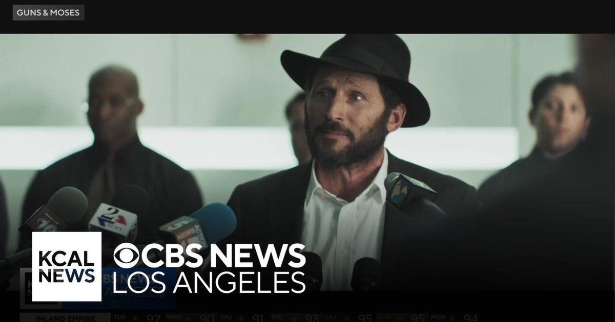 Actor Mark Feuerstein talks about the new movie “Guns & Moses” - CBS ...