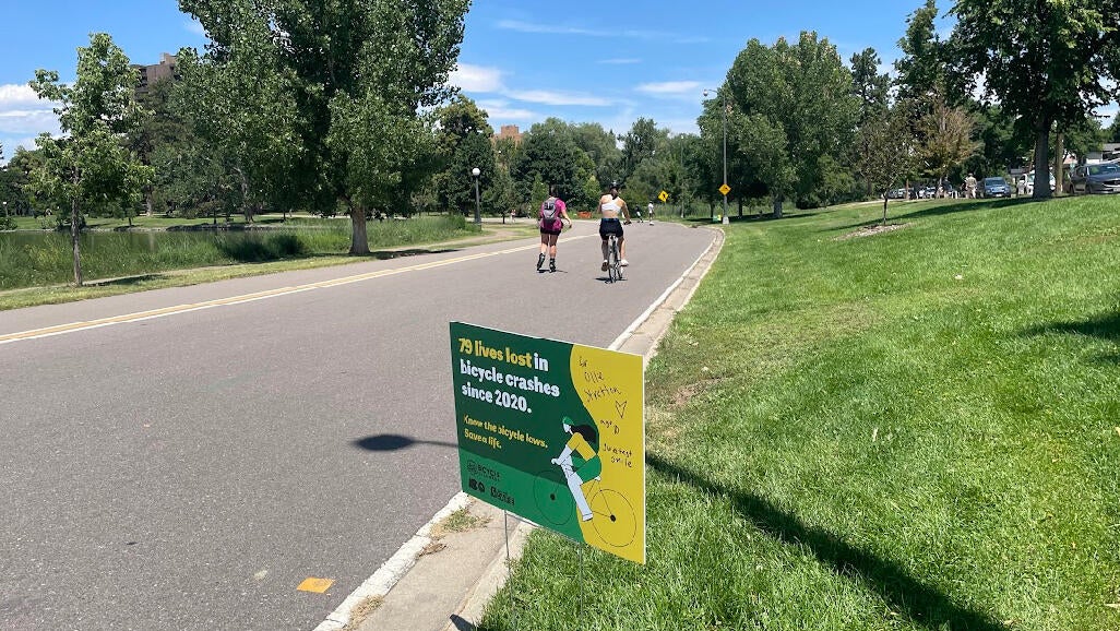 New bicycle safety signs around Denver's Wash Park aim to stop crashes ...