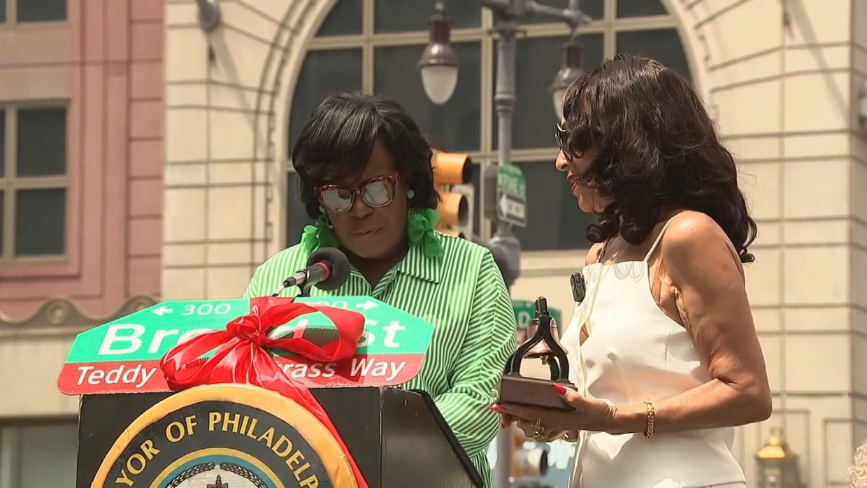 City renames street after Philadelphia native, legendary R&B singer ...