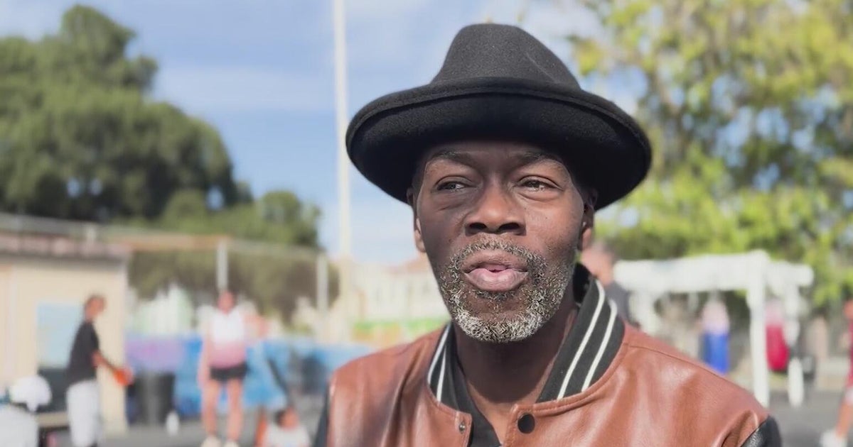 Bay Area rapper Rappin' 4Tay uplifts youth while battling cancer - CBS ...