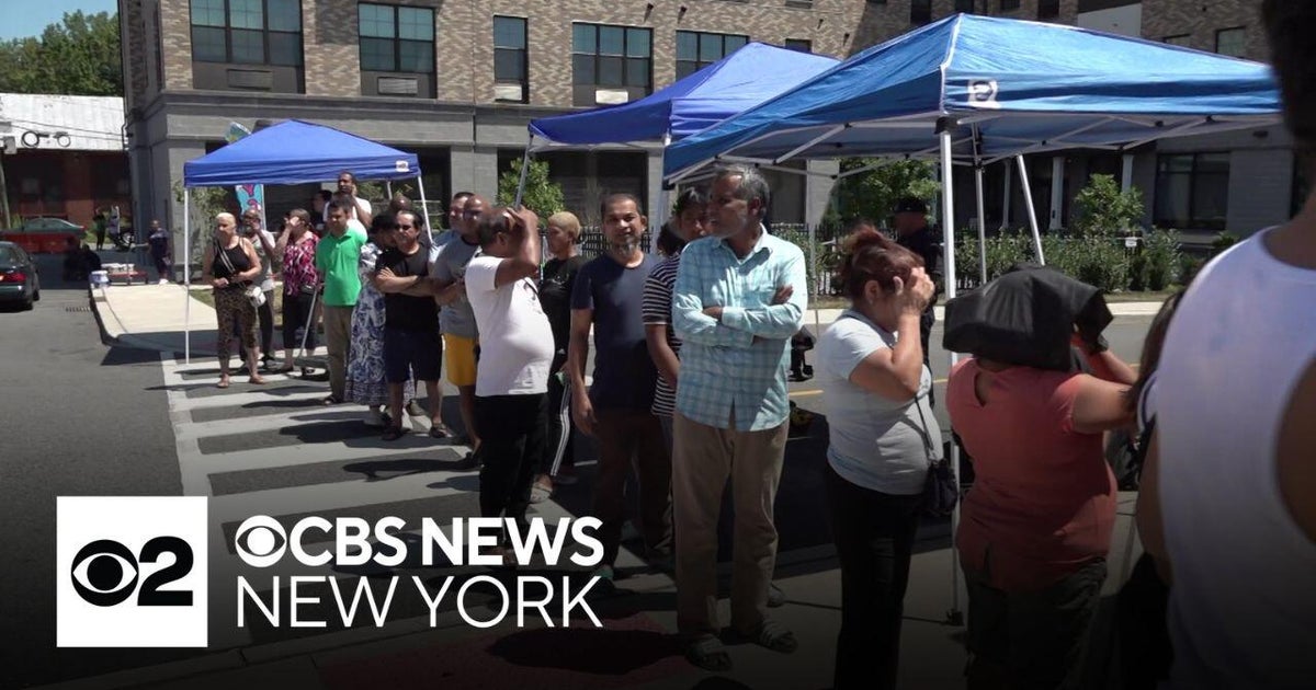 Paterson residents line up for water after 30-inch water main breaks ...