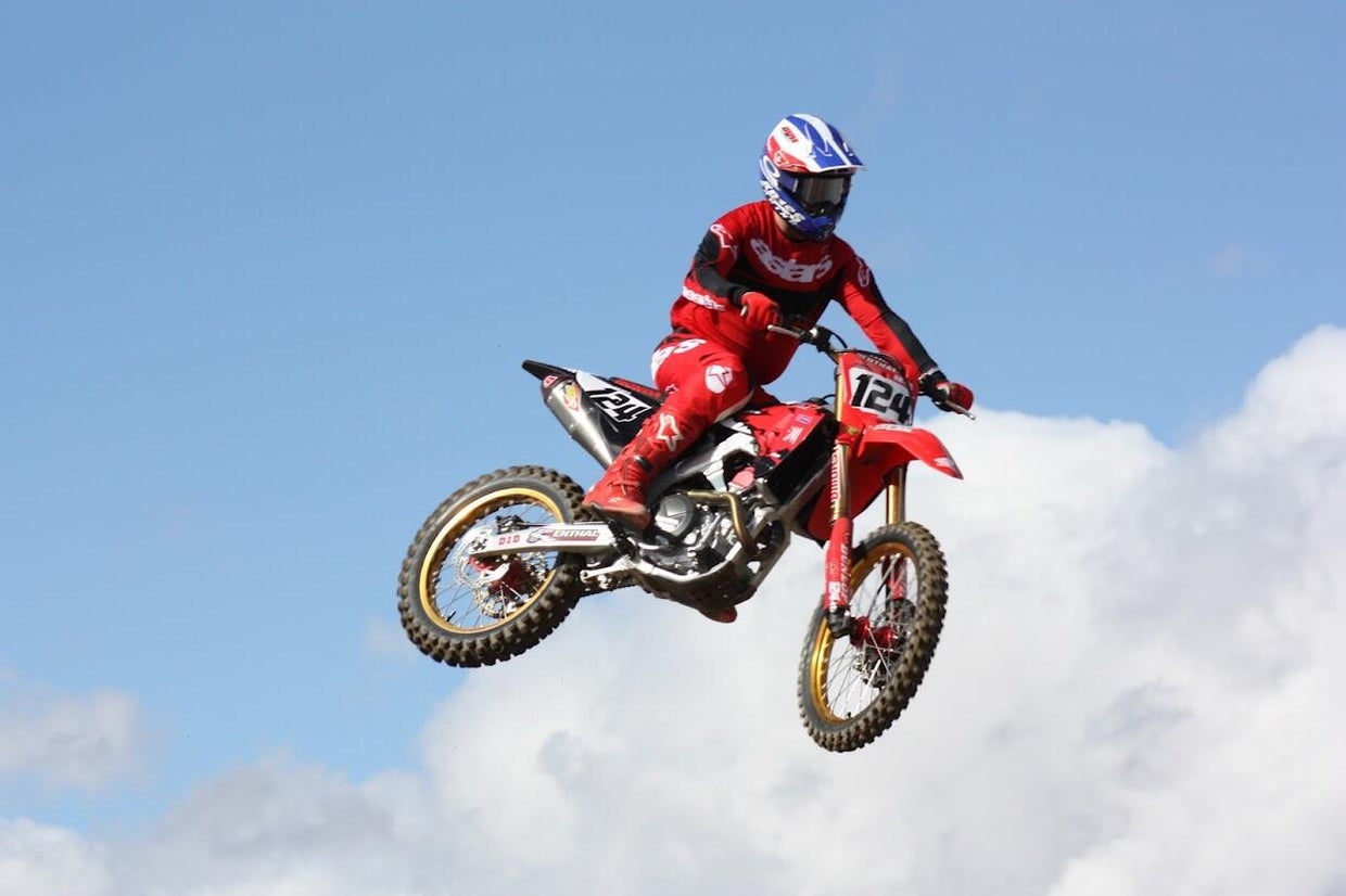 Motocross driver dies after crash at Solano County dirt bike track ...