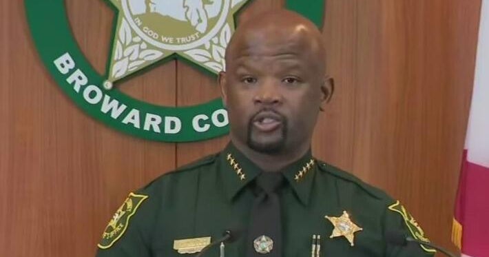BSO Sheriff Gregory Tony doubles down on his viral dispute with Deerfield Beach - CBS Miami
