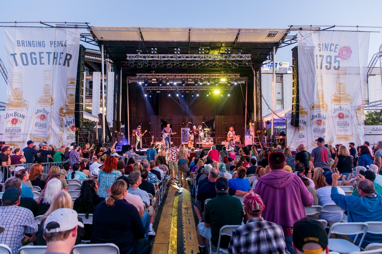 What to expect at this weekend's Arts, Beats & Eats festival in Royal Oak - CBS Detroit