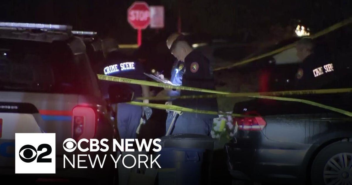 Nassau County police fatally shoot man during domestic call - CBS New York