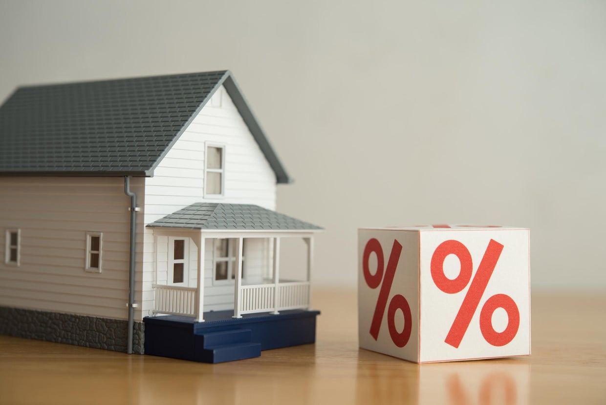 Here's how far mortgage rates have dropped in 2025 (and how much ...