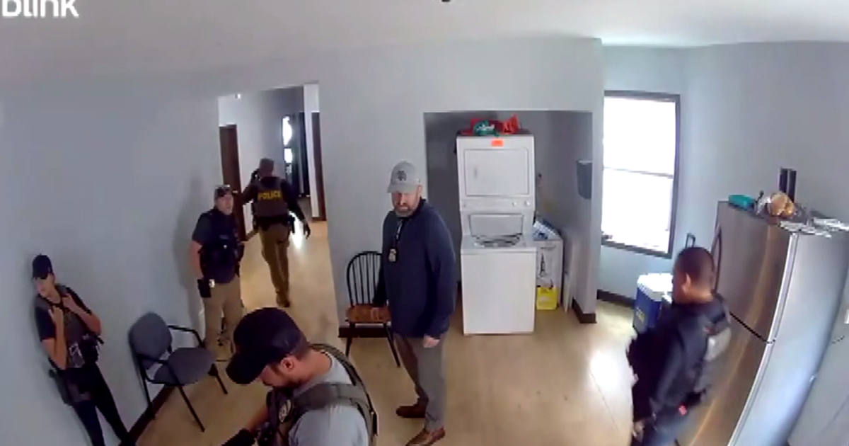 Landlord says 6 residents were taken from West Side Chicago building ...