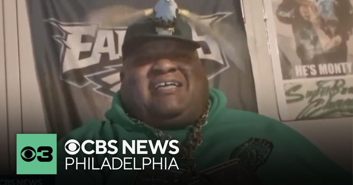 Eagles' superfan Monty G has season home opener rap - CBS Philadelphia