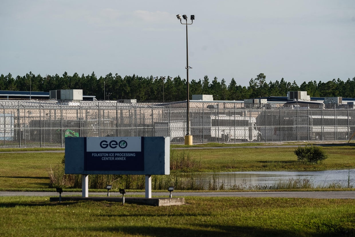 More than 300 Koreans detained by ICE at Georgia Hyundai plant heading ...