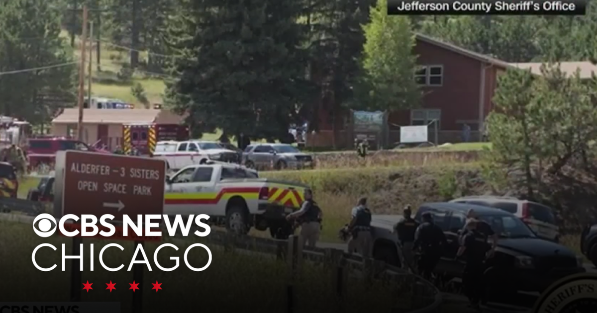 2 students injured in school shooting in Colorado - CBS Chicago